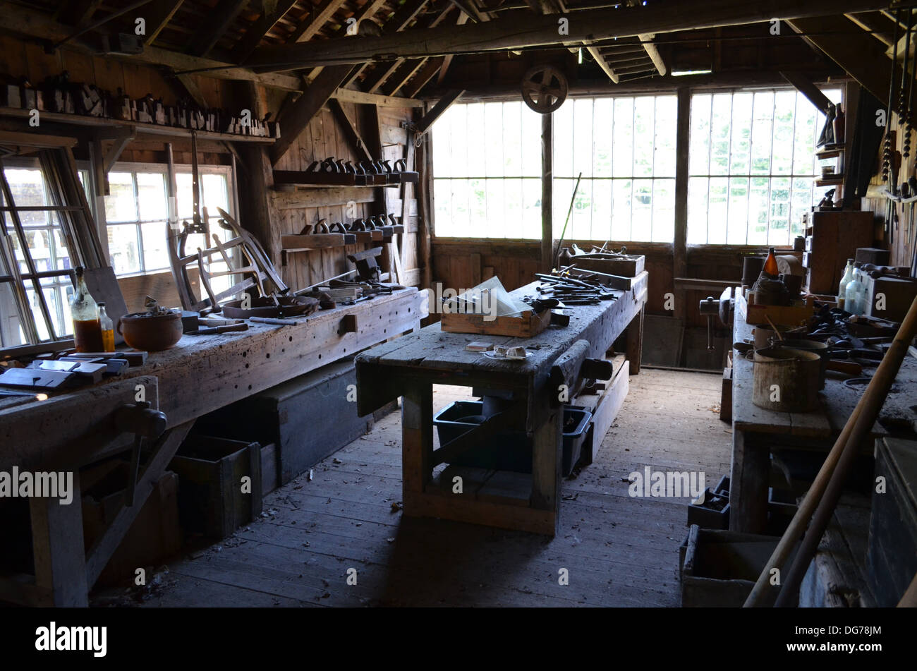 Carpenters trade hi-res stock photography and images - Alamy