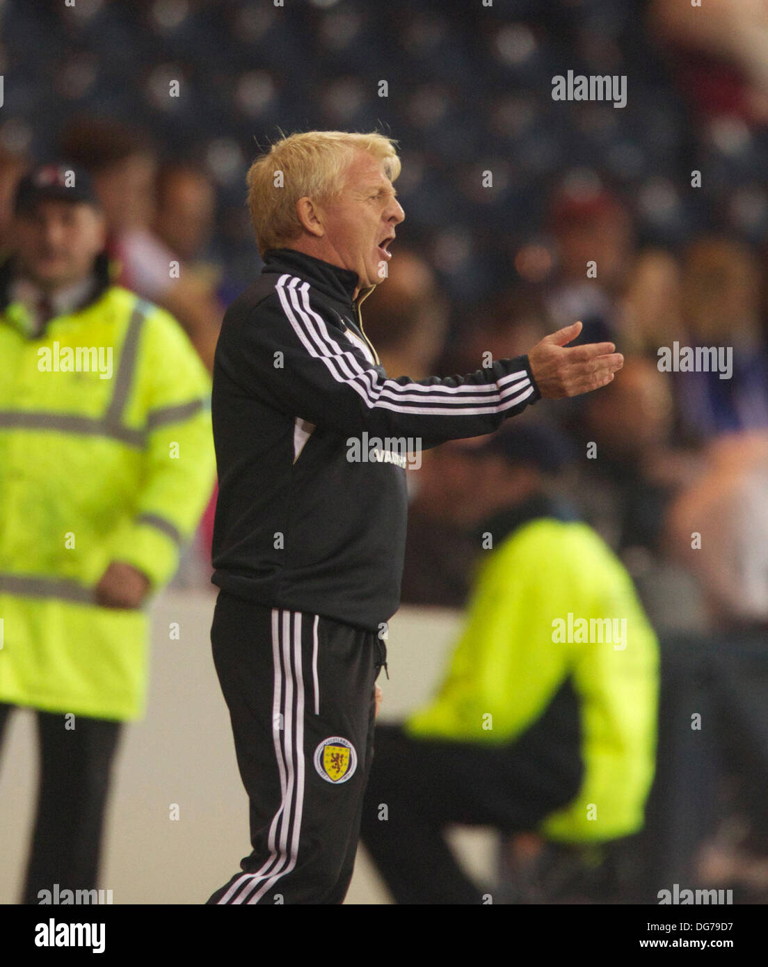 Sport football manager gordon strachan hi-res stock photography and ...