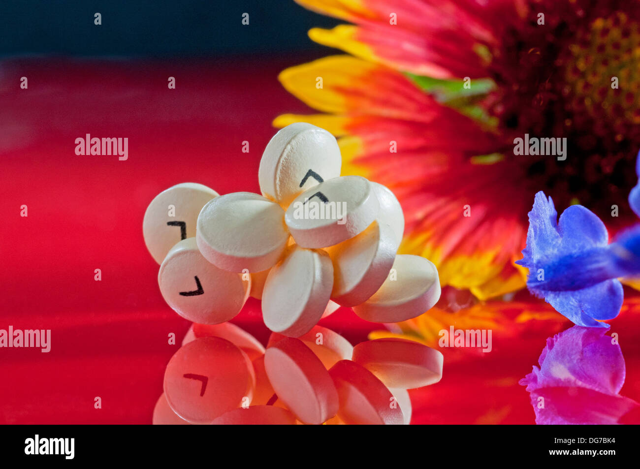 Aspirin 81 mg hi-res stock photography and images - Alamy