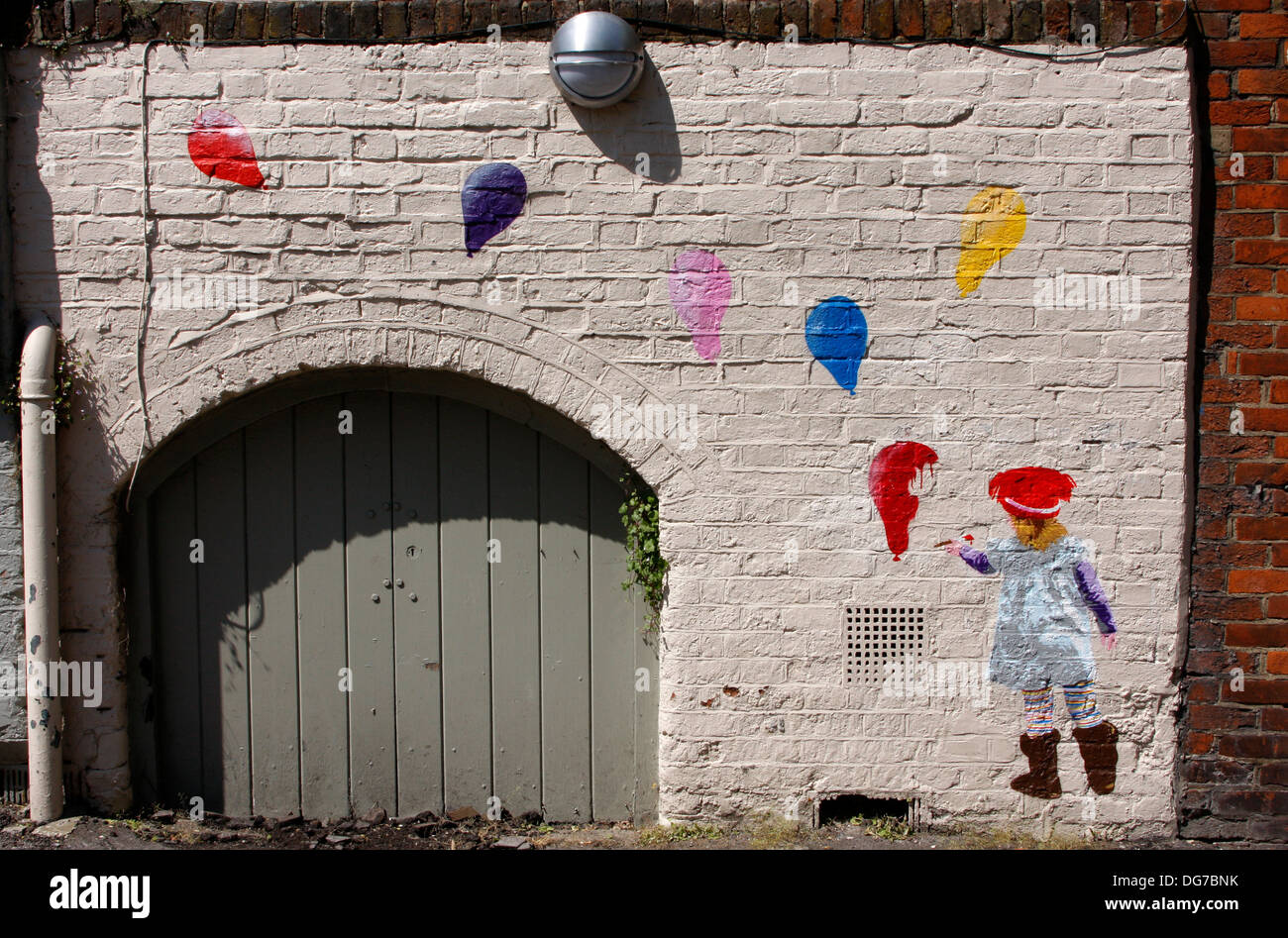 Street Art on a wall in Guildford Stock Photo - Alamy