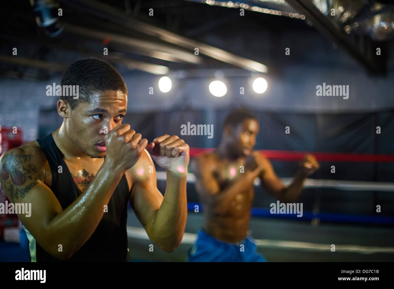 Teenage sports hi-res stock photography and images - Alamy