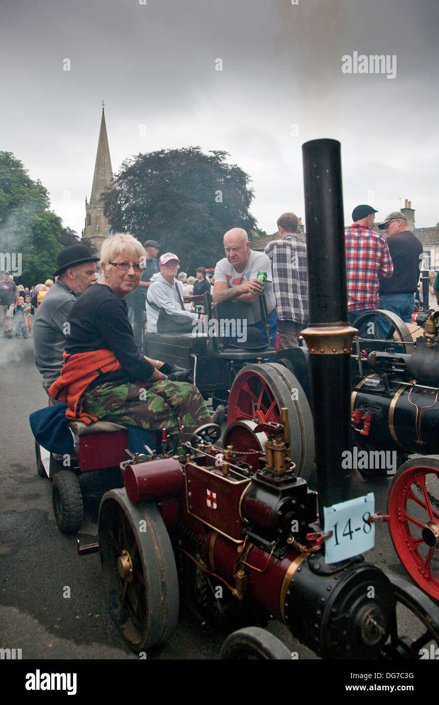 Traditional victorian steam traction engines hi-res stock photography ...