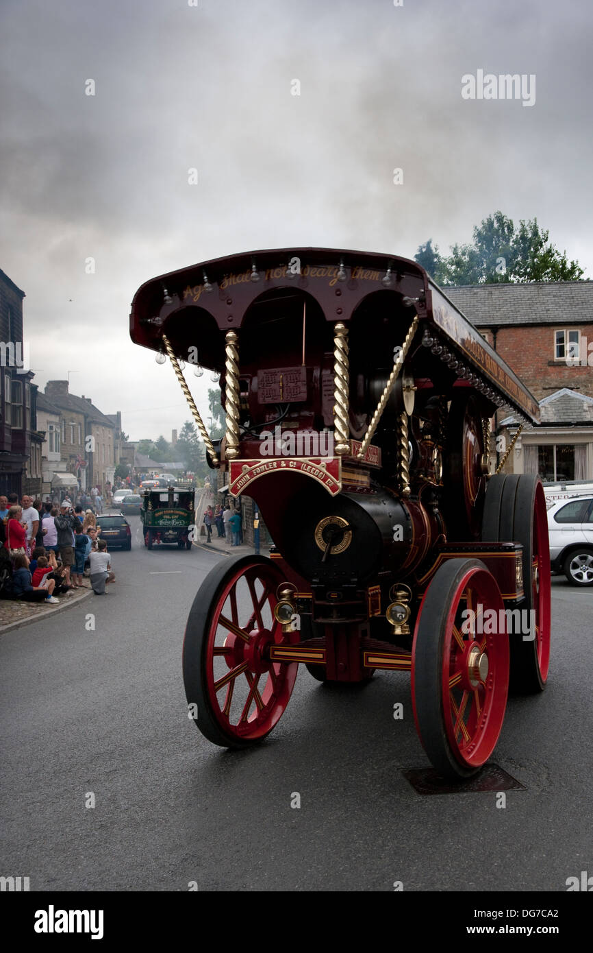 Traditional victorian steam traction engines hi-res stock photography ...