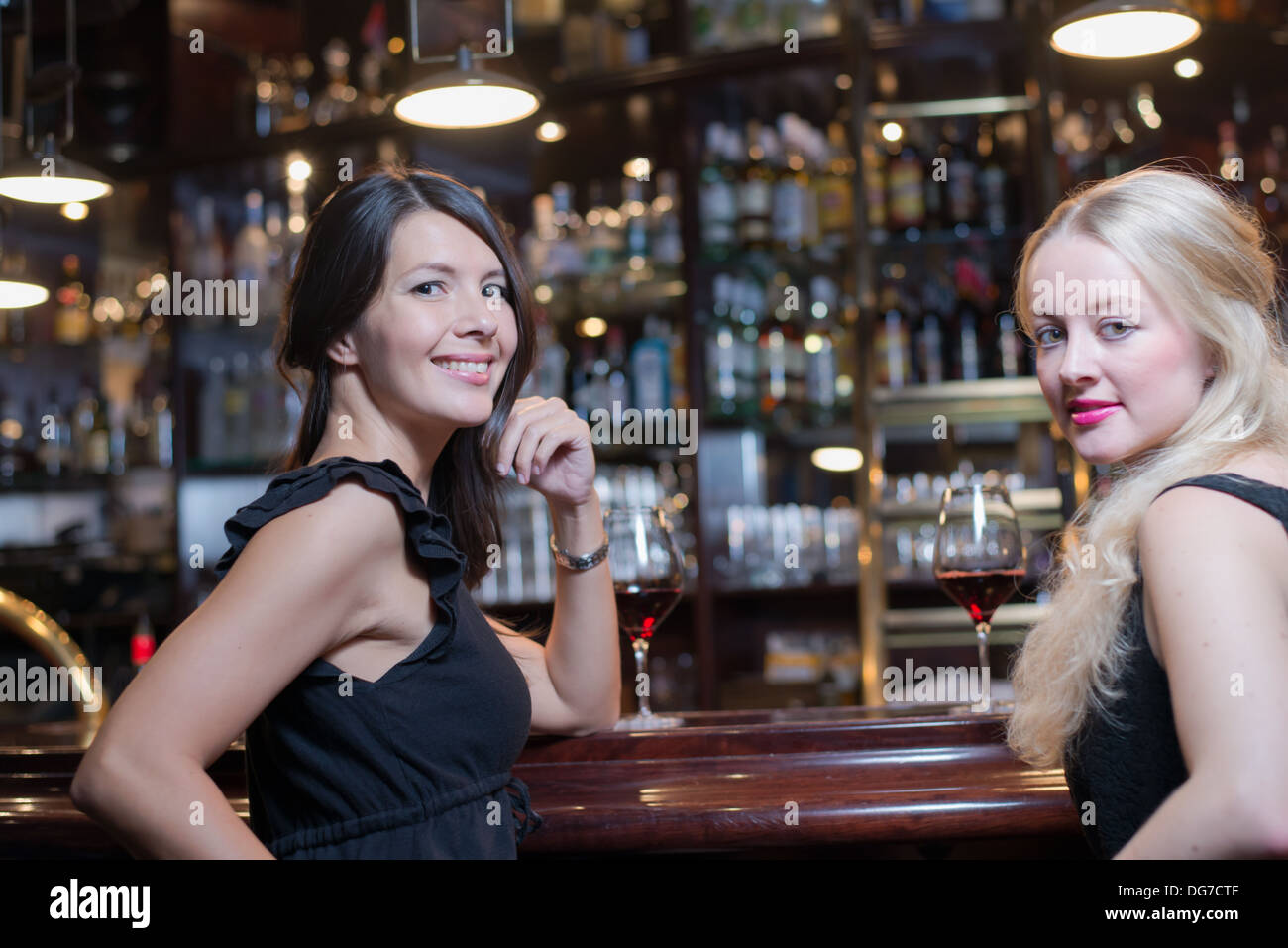 Beautiful women in evening hi-res stock photography and images - Alamy
