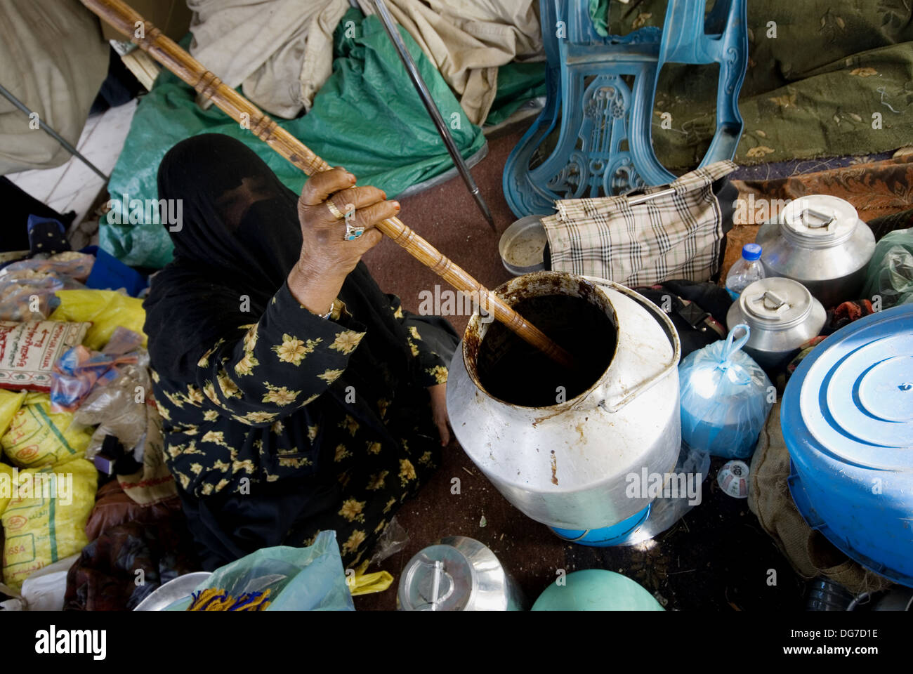 Saudi market stall hi-res stock photography and images - Alamy
