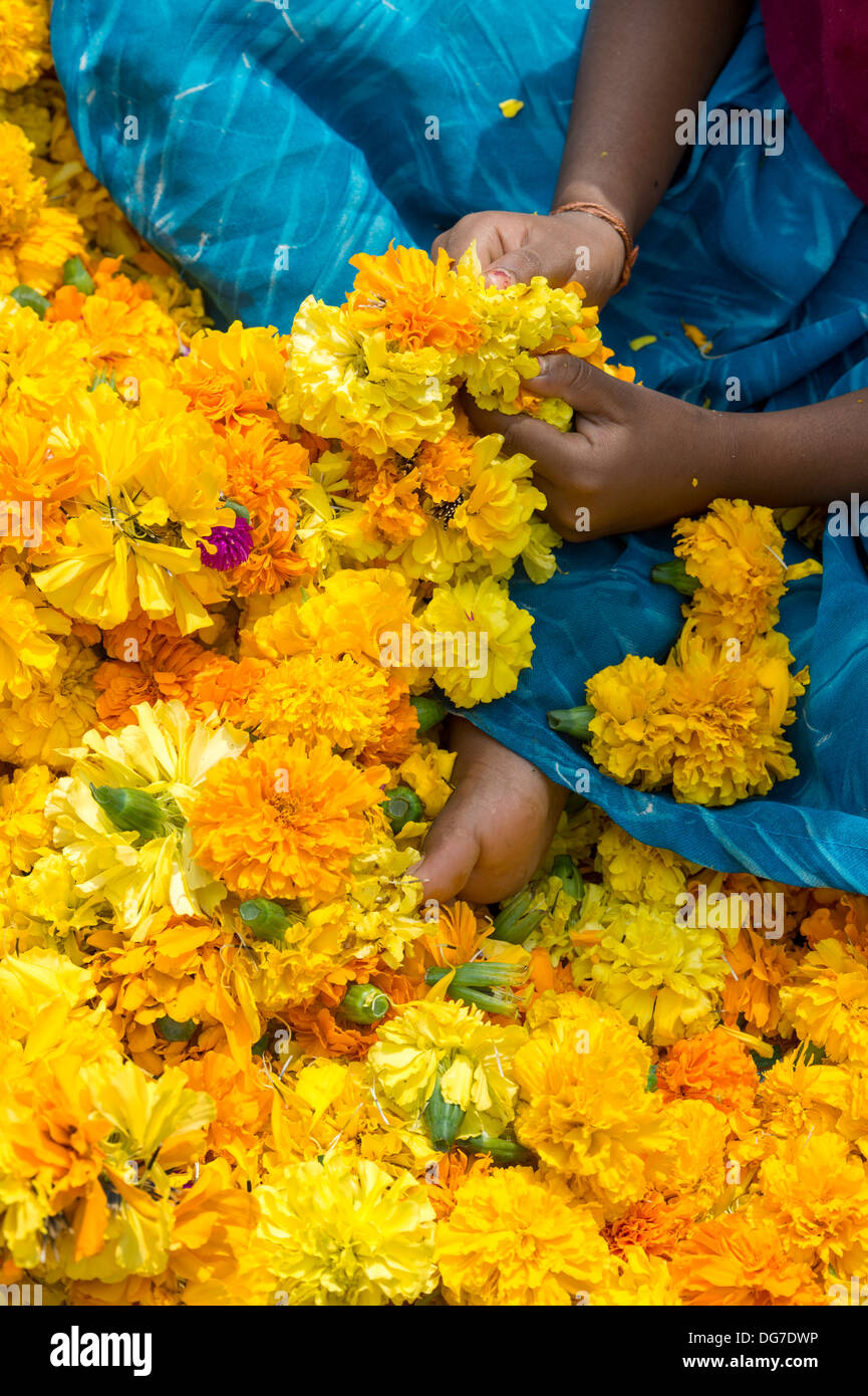 Indian girl with flowers hi-res stock photography and images - Alamy