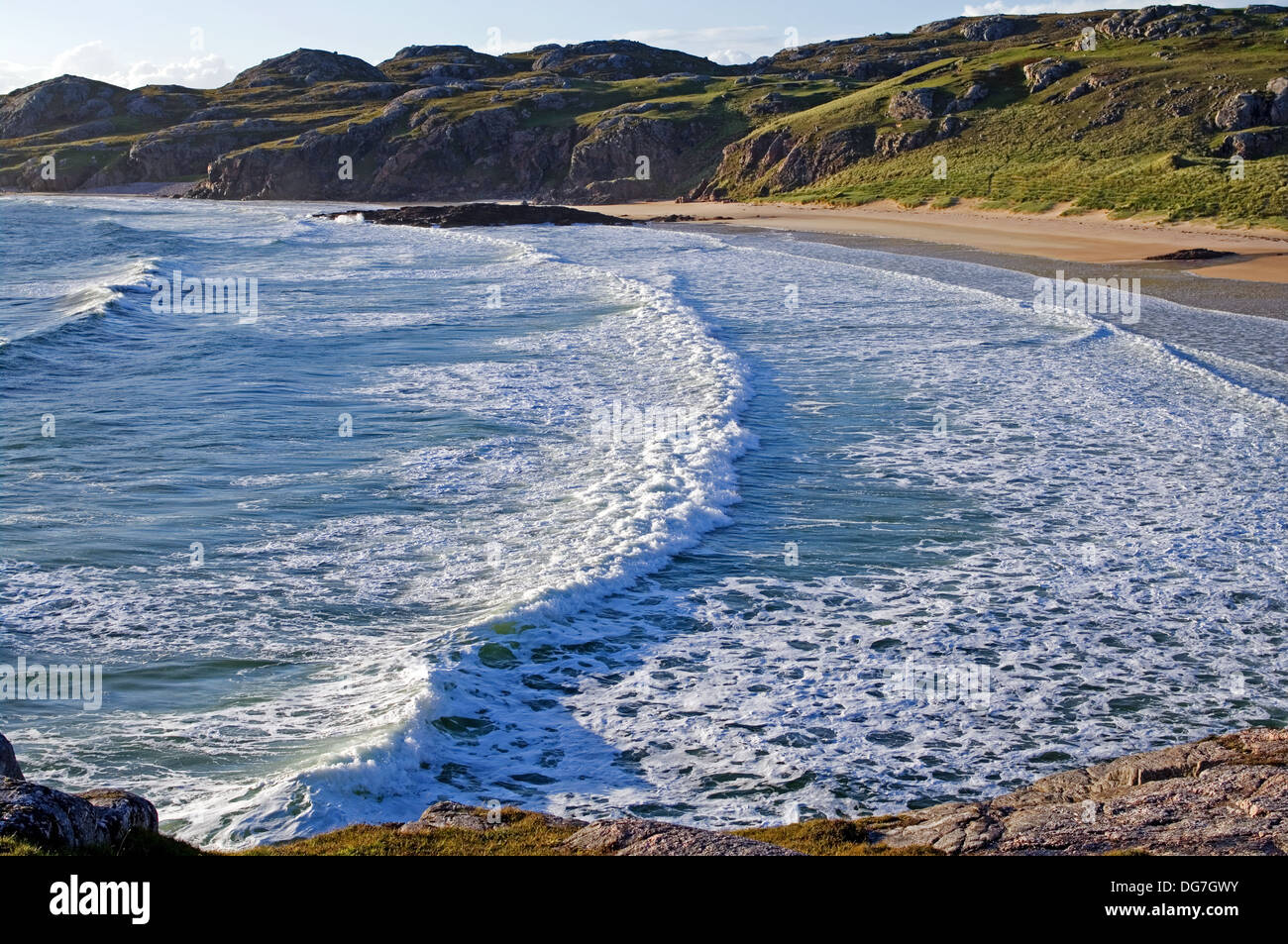 White waves rolling onto beach hi-res stock photography and images - Alamy