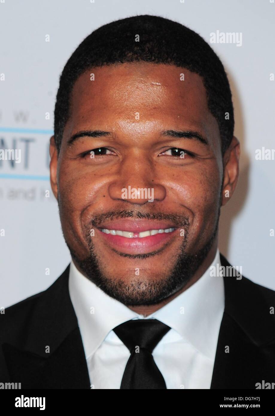 New York, NY, USA. 15th Oct, 2013. Michael Strahan at arrivals for ...