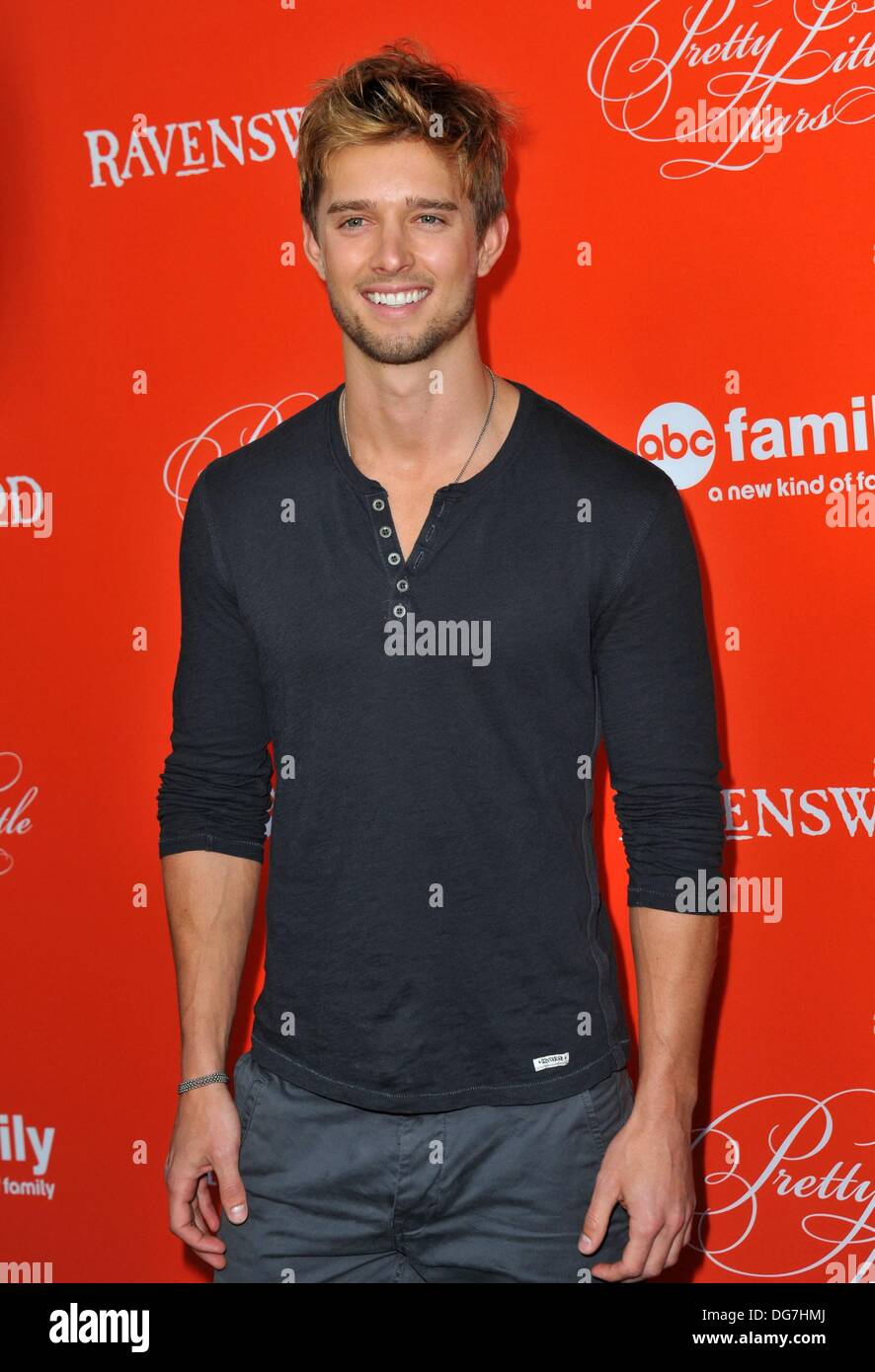Drew Van Acker Photo Shoot