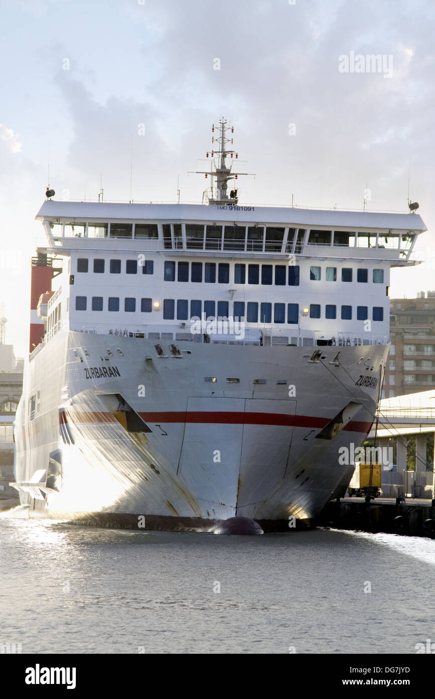 Cruise Ship, Barcelona Harbour, Catalonia, Spain Stock Photo - Alamy