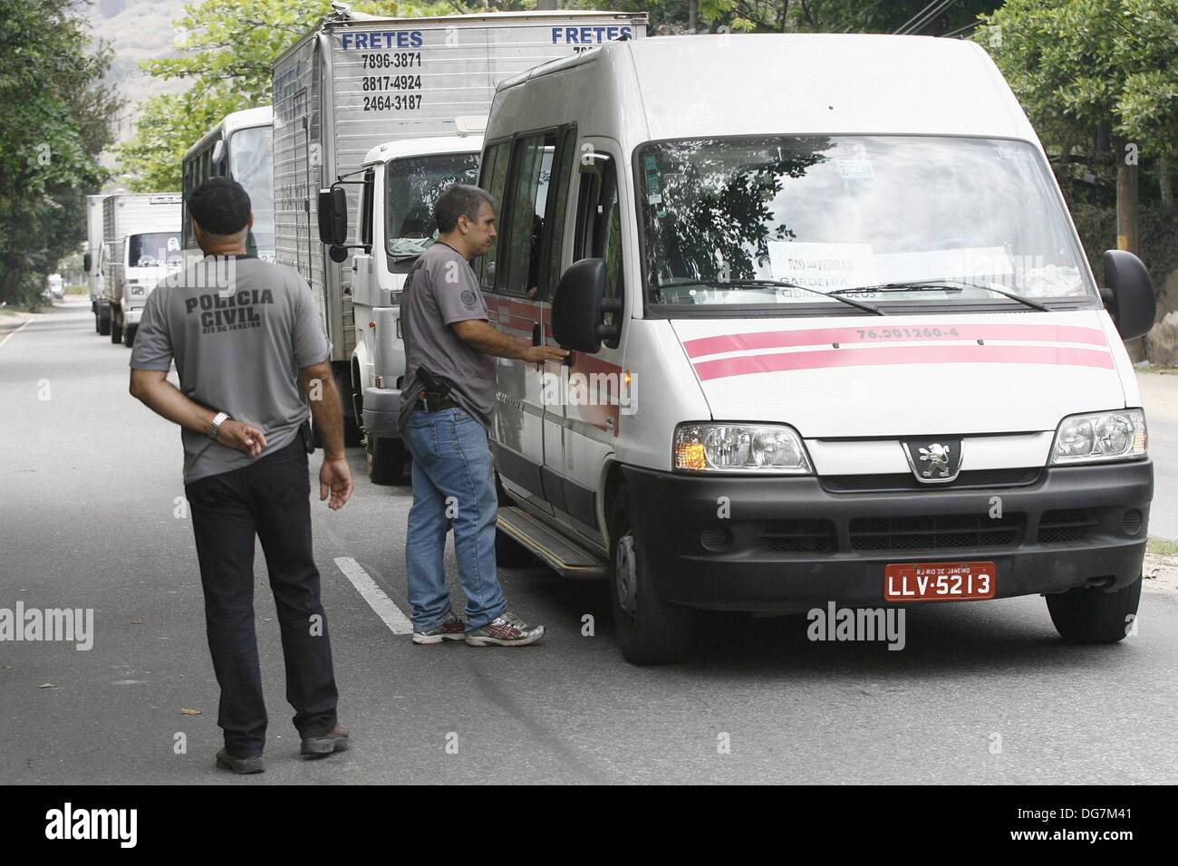 Rio civilian police hi-res stock photography and images - Alamy