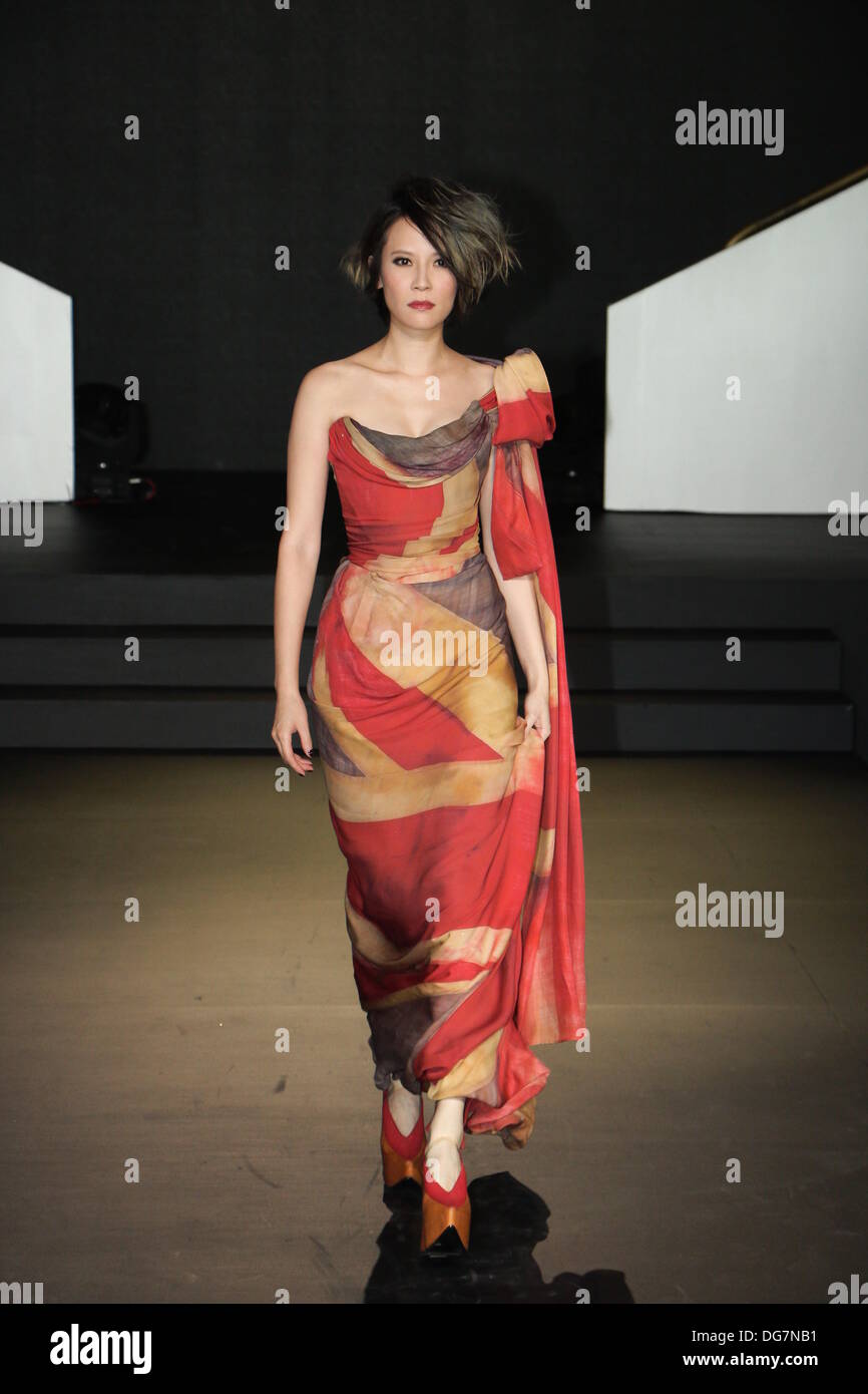 Taipei, China. 15th Oct, 2013. Singer Faith Yang attends Vivienne ...
