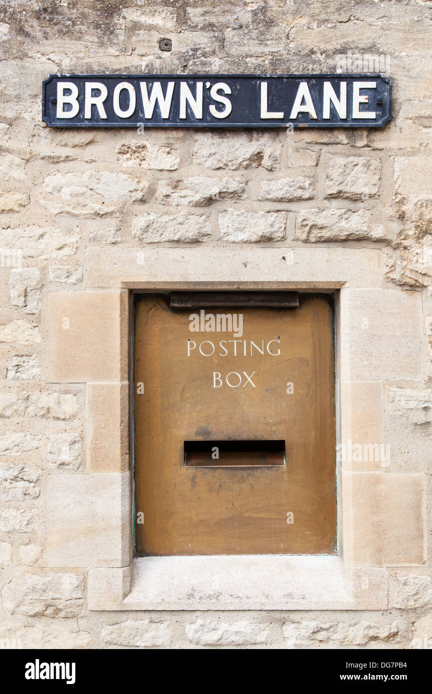 Posting box metal wall hi-res stock photography and images - Alamy