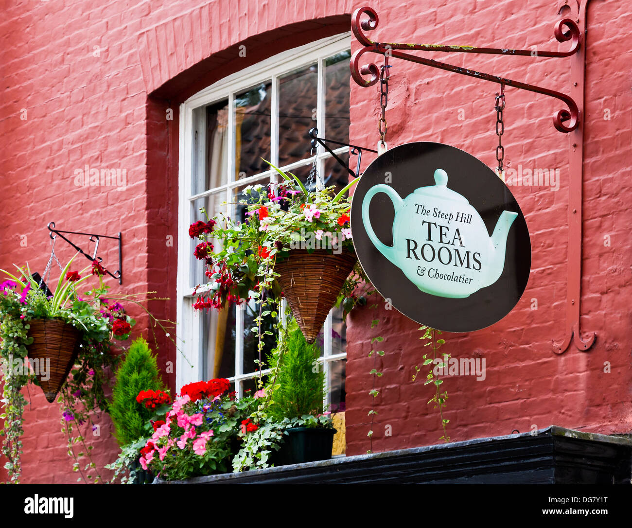 A tea room window in Lincoln Stock Photo - Alamy