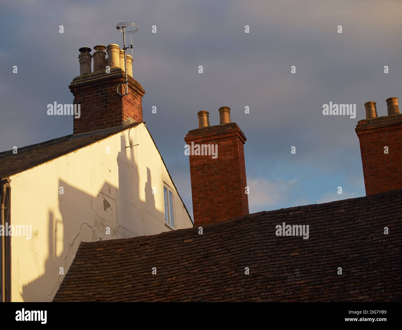 English roof with chimney and antenna hi-res stock photography and ...