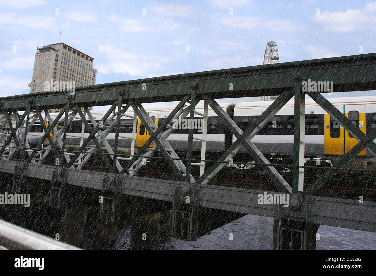 Bridge over commuter train tracks hi-res stock photography and images ...
