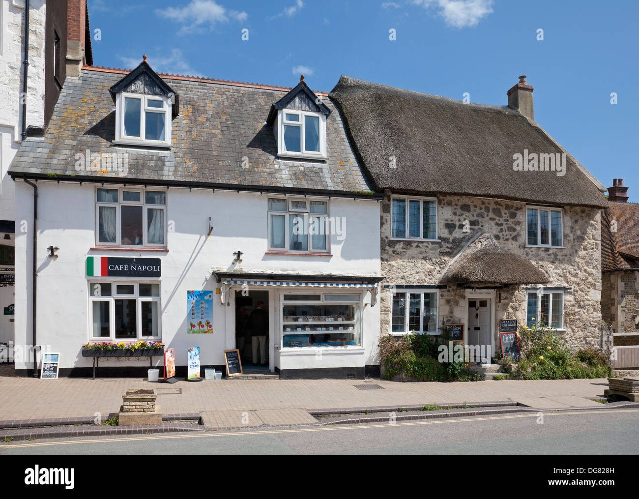 Beer village england hi-res stock photography and images - Alamy