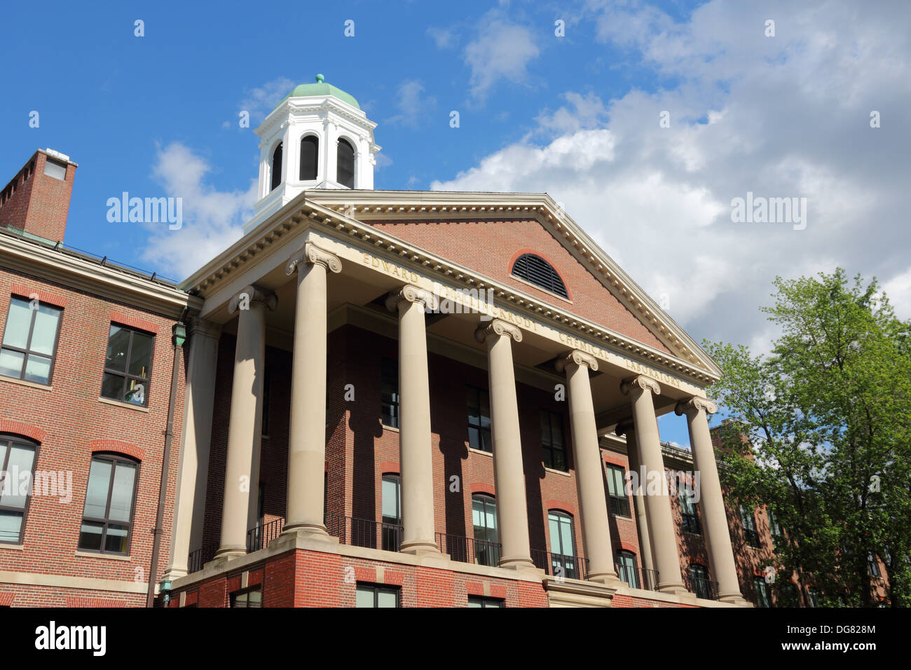 Cambridge, Massachusetts in the United States. Famous Harvard ...