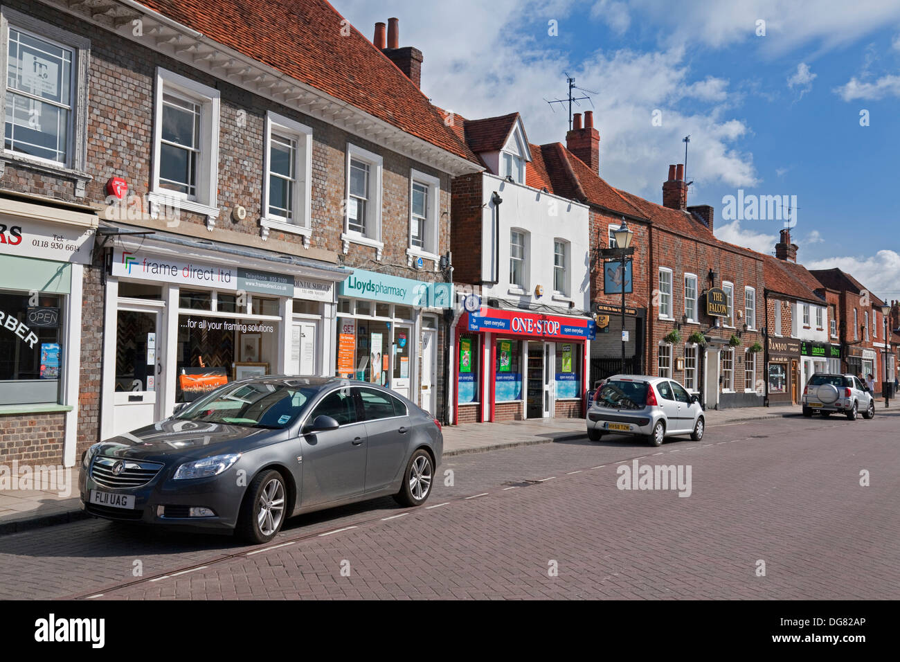 Theale high street hi-res stock photography and images - Alamy