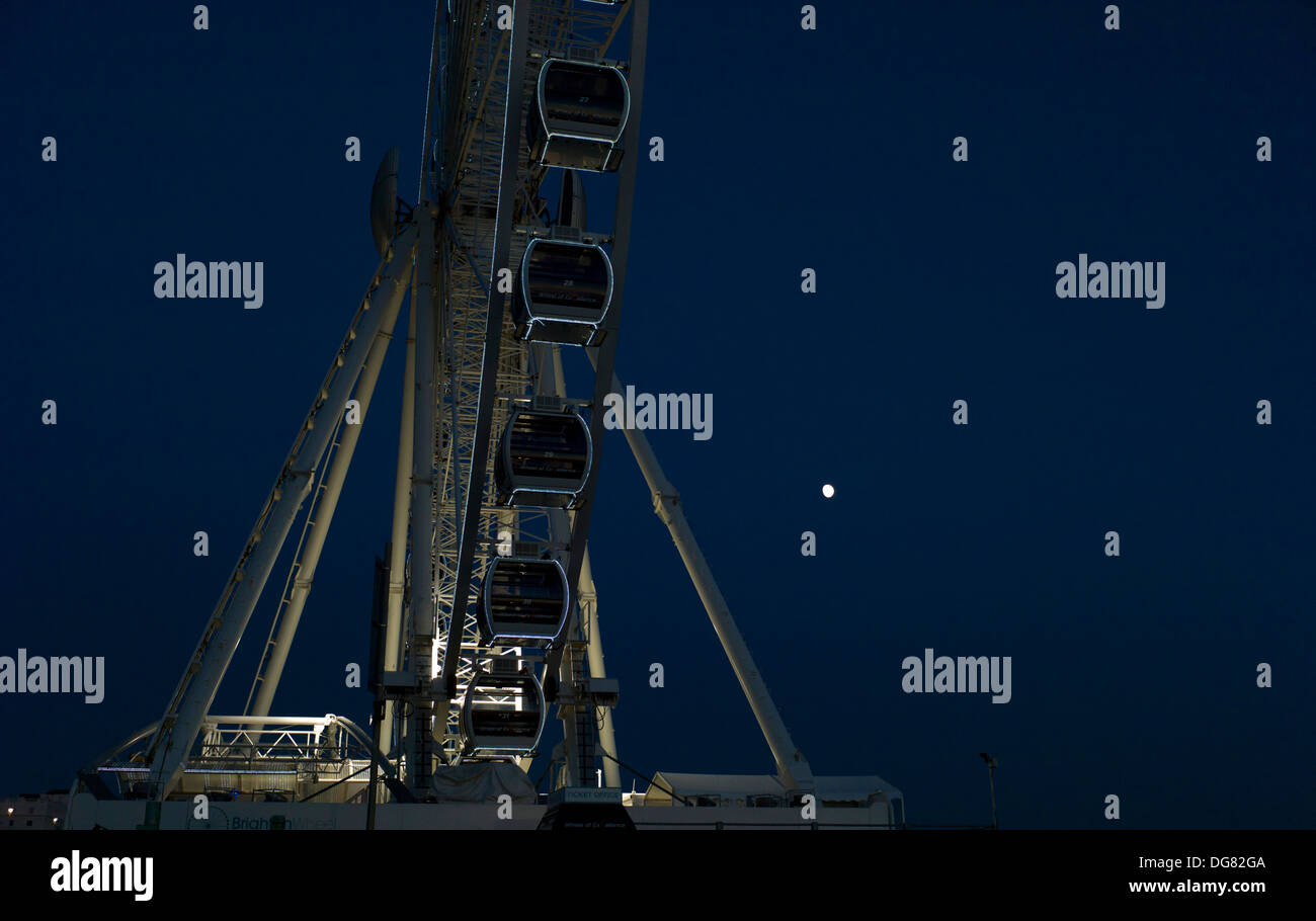 Brighton ferris wheel, evening, night, lights Stock Photo - Alamy