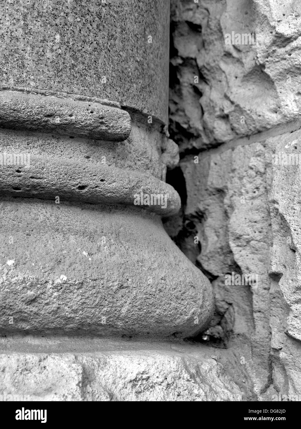 Column base hi-res stock photography and images - Alamy