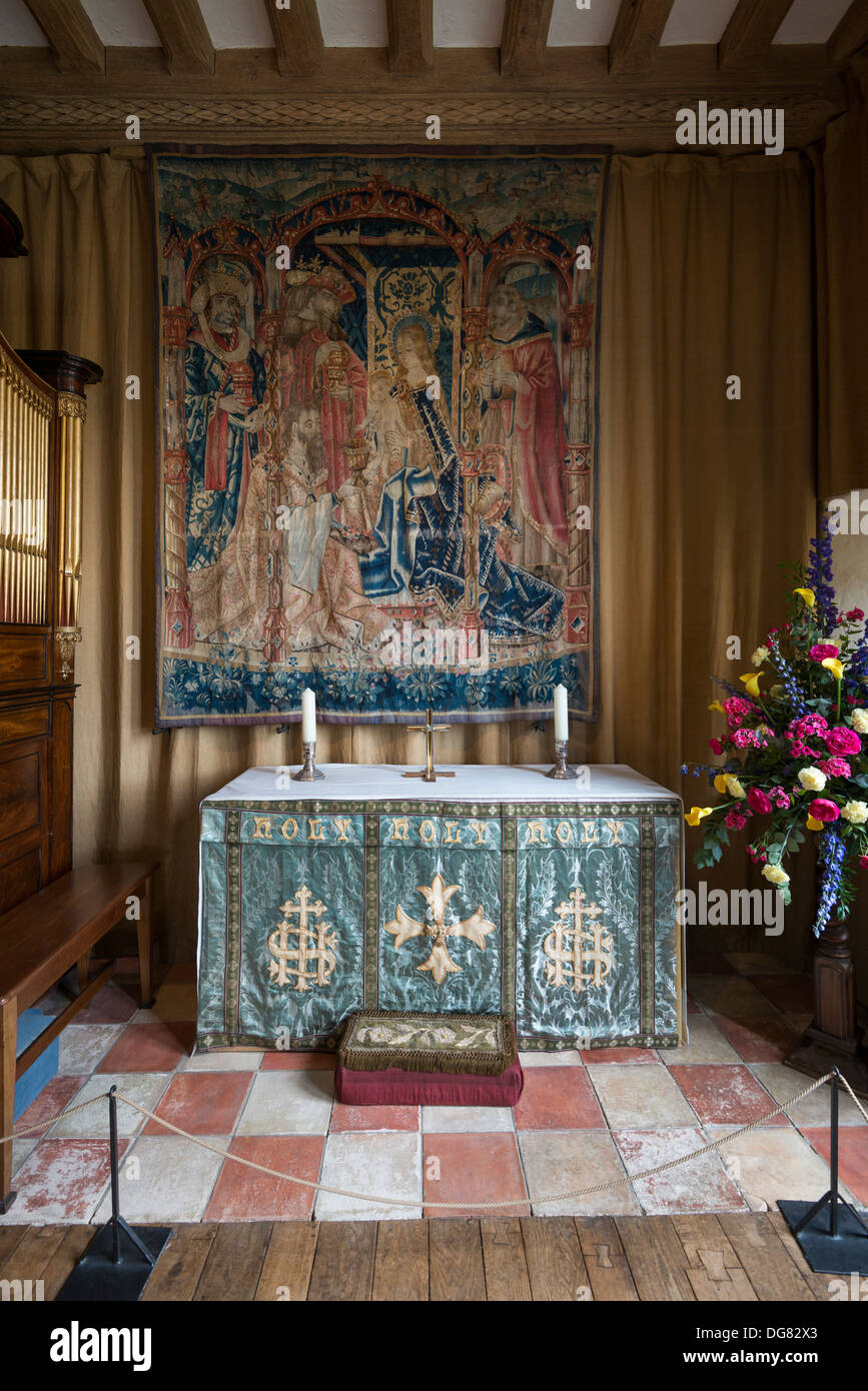 Chapel and altar at Leeds Castle, Kent Stock Photo - Alamy