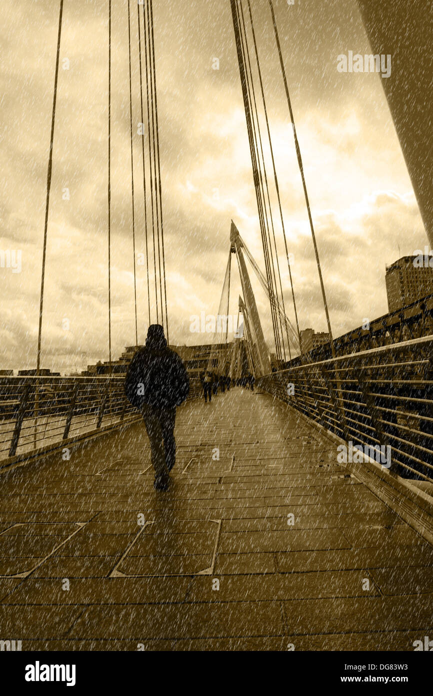 Wet miserable people hi-res stock photography and images - Alamy