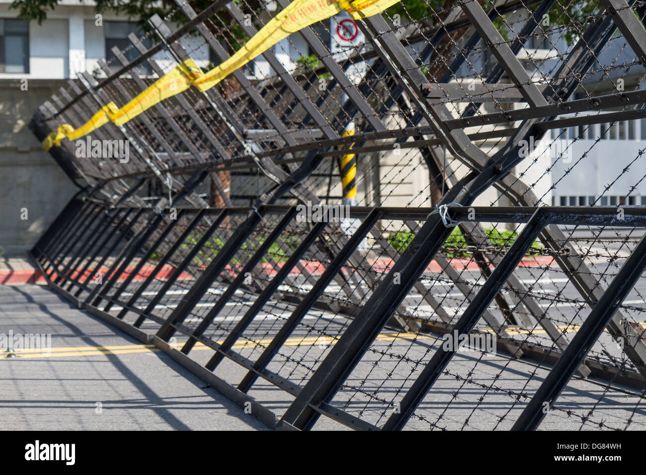 Security barriers and check point hi-res stock photography and images ...