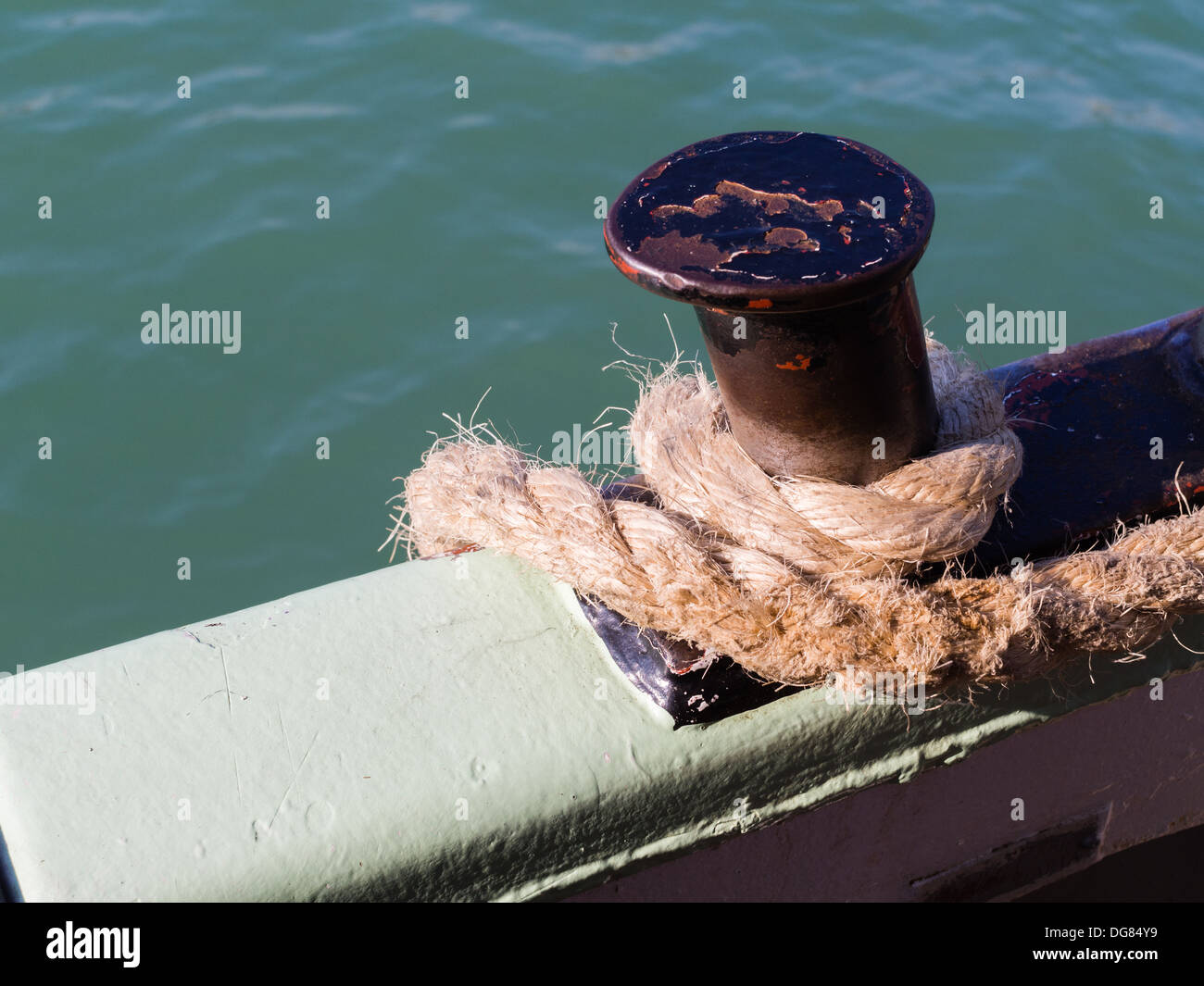 Sailing knot hi-res stock photography and images - Alamy