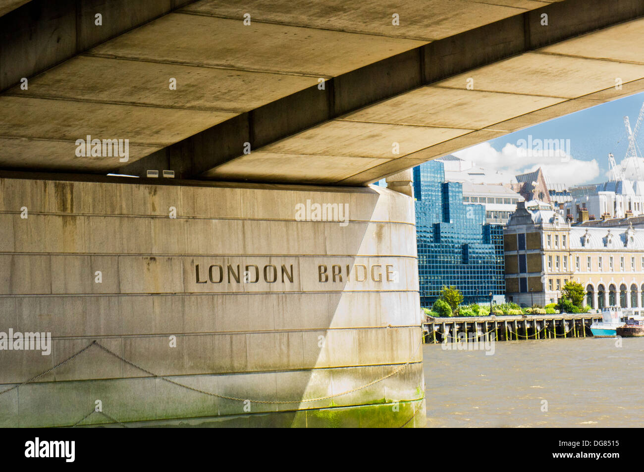 River Thames London England Uk London Bridge Stock Photo - Alamy