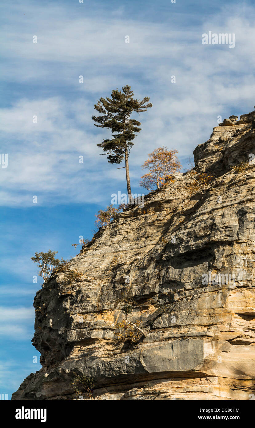 Pictured Rocks Rocks National Lake shore in Michigan' s Upper Peninsula ...