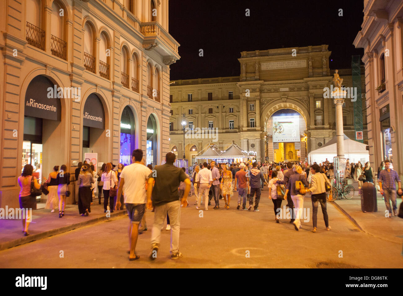 Repubblica square florence hi-res stock photography and images - Alamy