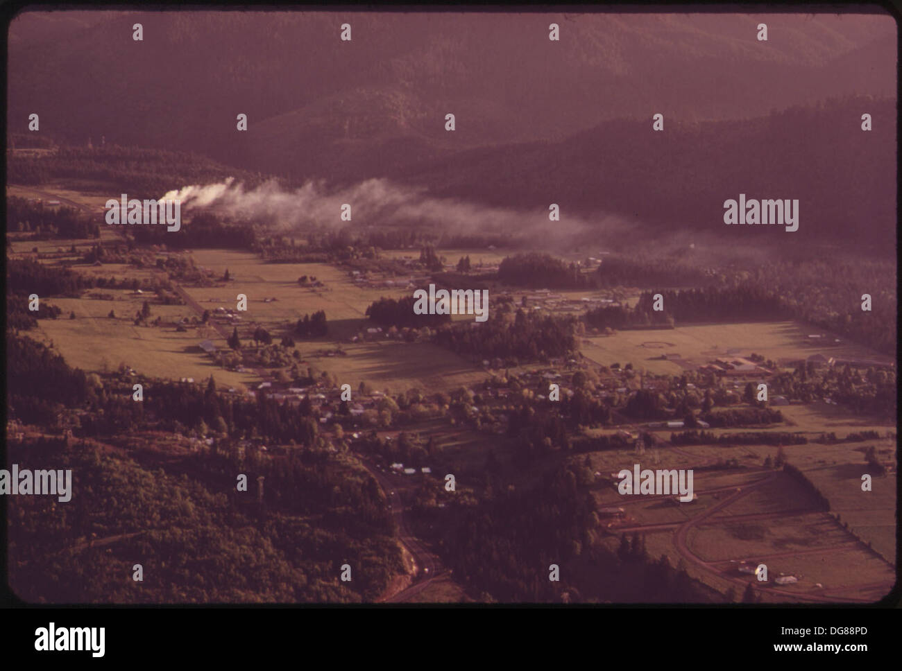 The Columbia River Gorge between The Dalles and Hood River offers ...