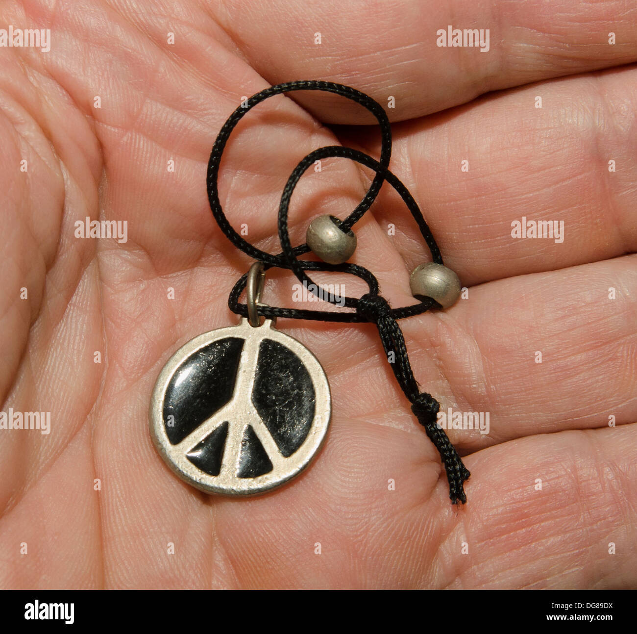 Ban the bomb symbol hi-res stock photography and images - Alamy