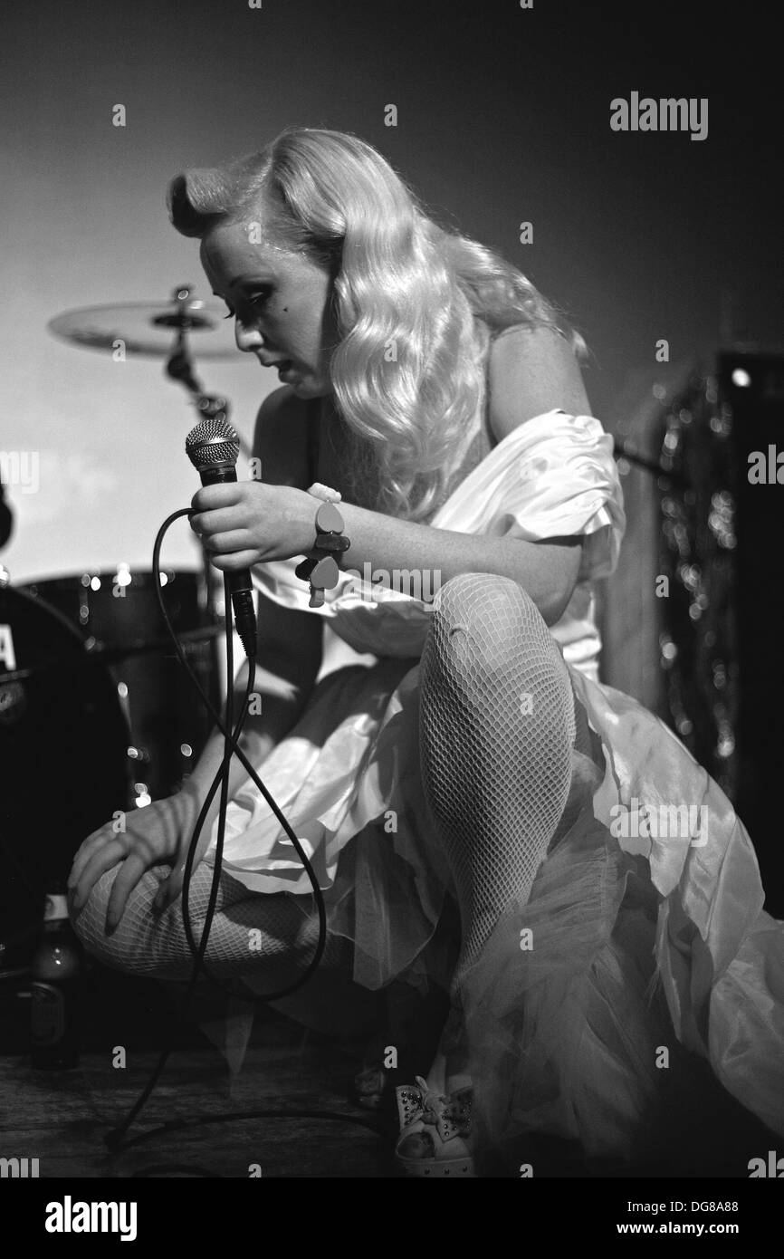 Female singer Black and White Stock Photos & Images - Alamy