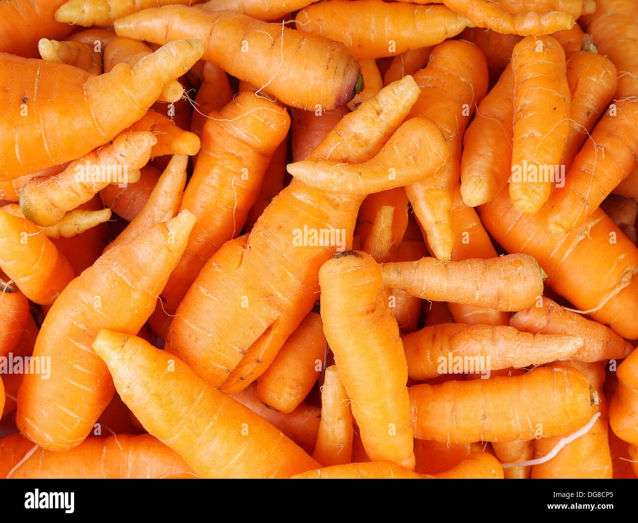 Bunch of carrots hi-res stock photography and images - Alamy