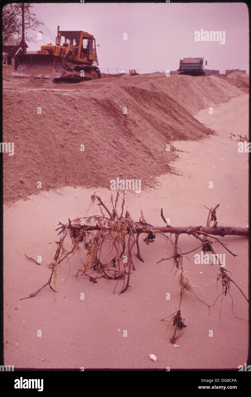 Prevent sand hi-res stock photography and images - Alamy