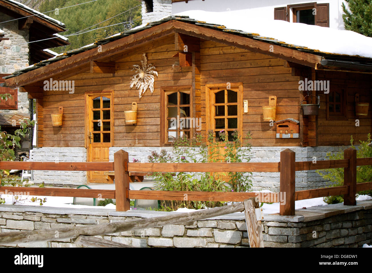 Cot house hi-res stock photography and images - Alamy