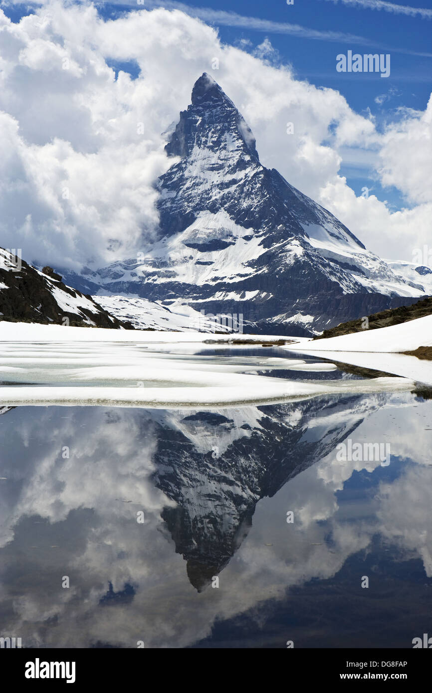 Matterhorn reflection water surface hi-res stock photography and images ...