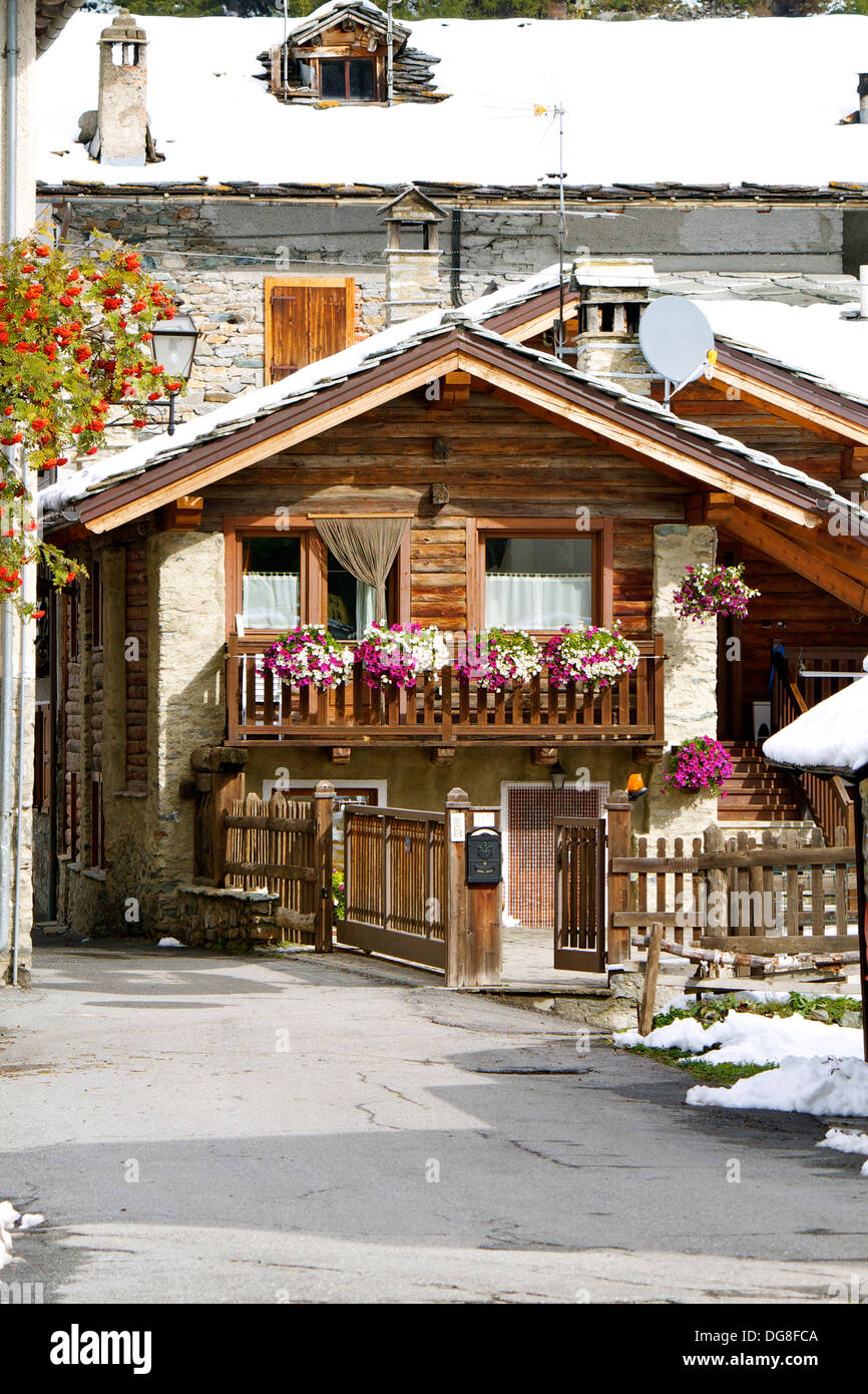 Cot house hi-res stock photography and images - Alamy