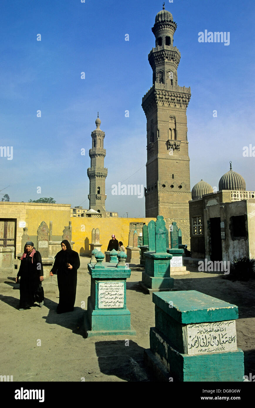 Living cemetery hi-res stock photography and images - Alamy