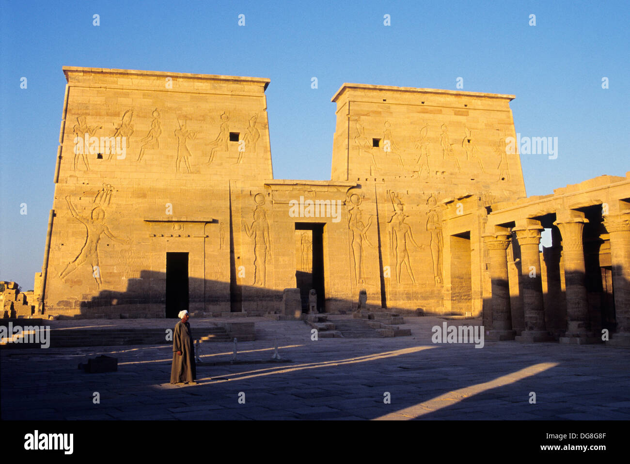Aswan dam monument aswan egypt hi-res stock photography and images - Alamy