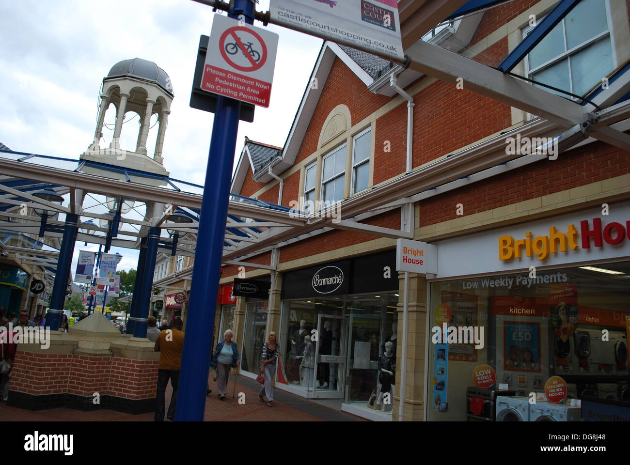 Number of shopping center hi-res stock photography and images - Alamy