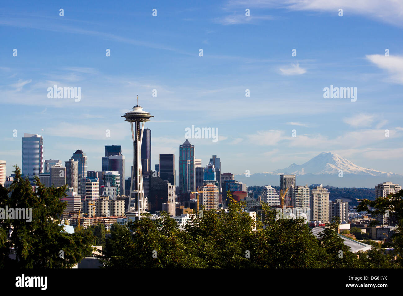 View on Seattle skyline and Mount Rainier from Kerry Park. Seattle ...