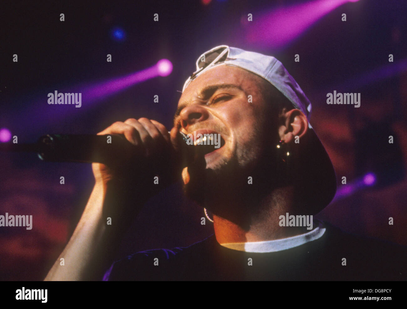 E17 band hi-res stock photography and images - Alamy