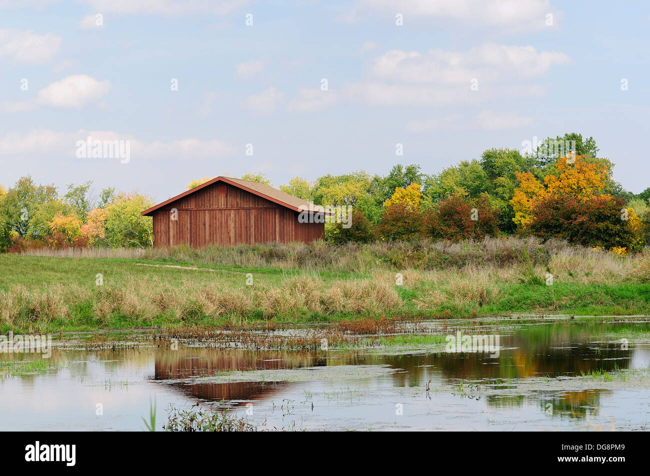Autumn Barn Scenic Stock Photo - Alamy