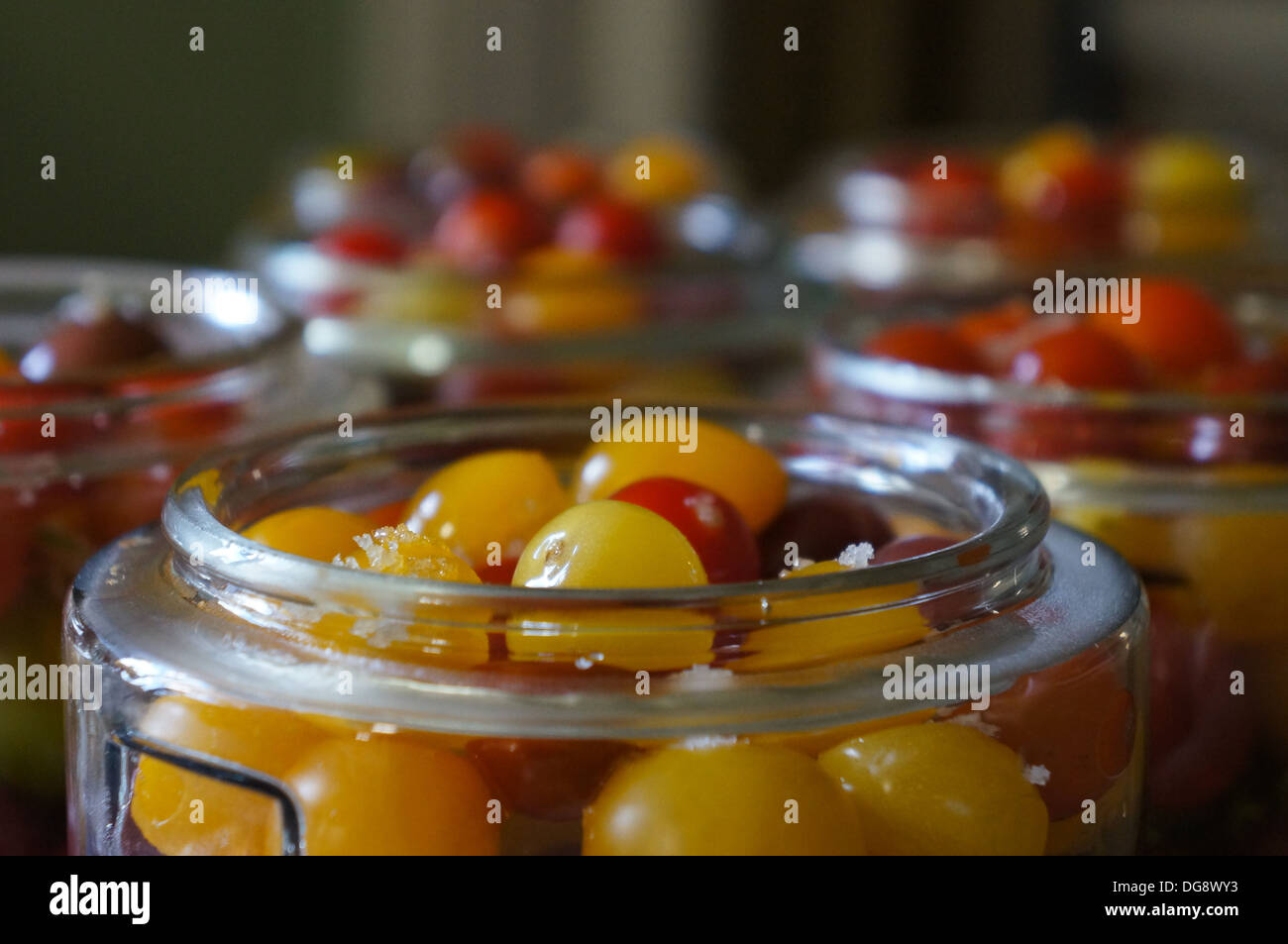 Tomato canning hi-res stock photography and images - Alamy