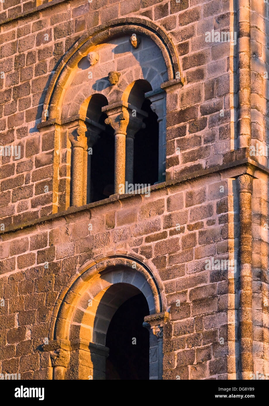 Romanesque round arches hi-res stock photography and images - Alamy
