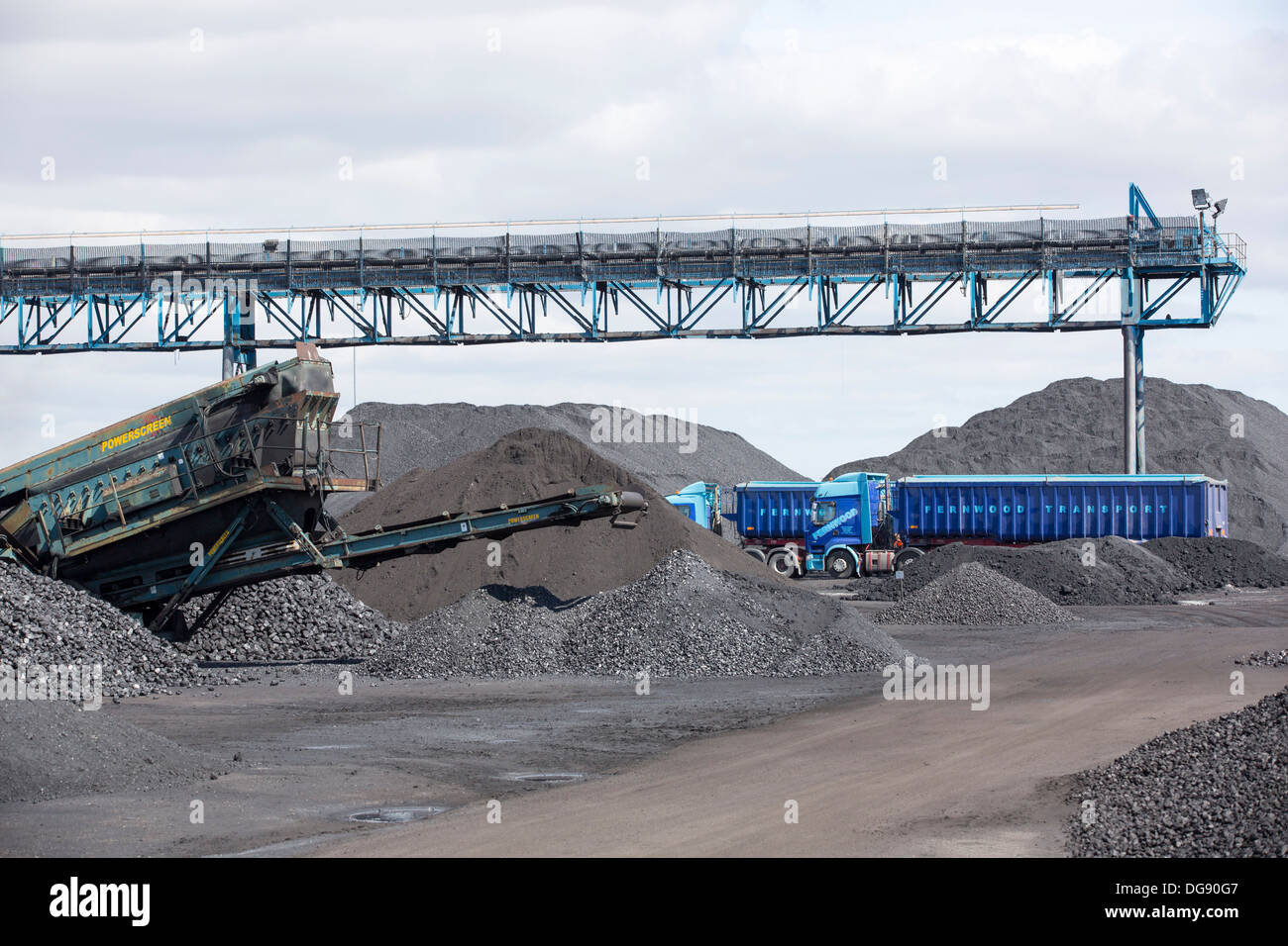 Salt end hull hi-res stock photography and images - Alamy
