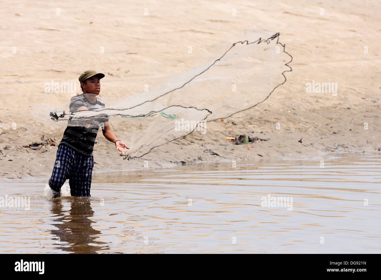 Net fishing, Pueh village, Lundu Division, Sarawak, Malaysia, Borneo ...